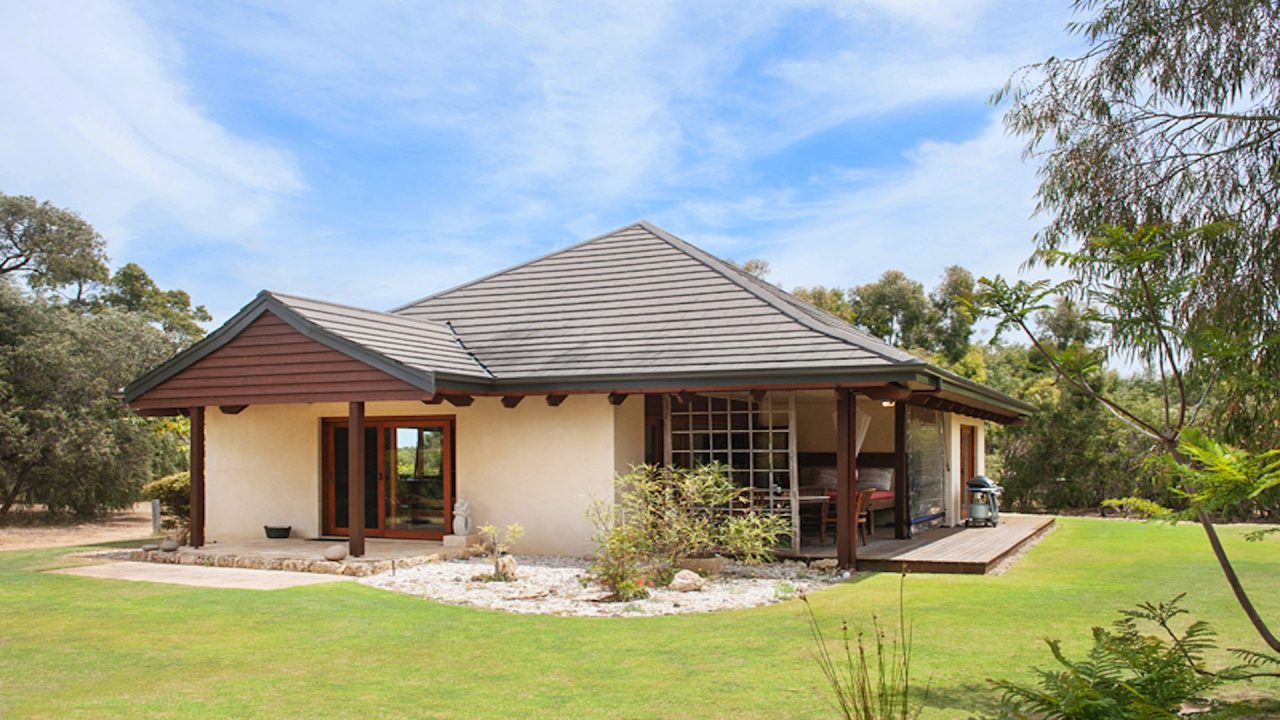 Couples | Seaside Homes